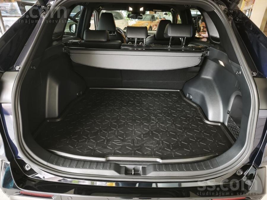 Zils Toyota RAV4 2025 Rīga, ar dzinēja tilpumu 2.50 L un nobraukumu 24 tūkst. km par 39990 €, foto 12 vietnē AUTOMOTO.COM.LV