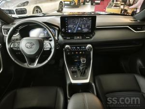 Zils Toyota RAV4 2025 Rīga, ar dzinēja tilpumu 2.50 L un nobraukumu 24 tūkst. km par 39990 €, foto 20 vietnē AUTOMOTO.COM.LV