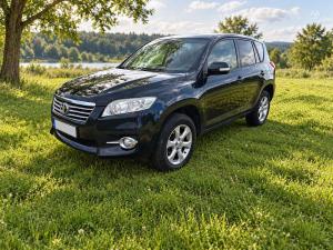 Zils Toyota RAV4 2012 Viļņa, ar dzinēja tilpumu 0.00 L un nobraukumu 399 tūkst. km par 4400 €, foto 3 vietnē AUTOMOTO.COM.LV