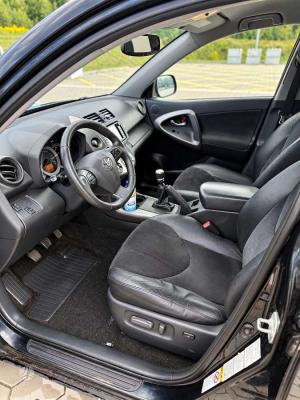 Zils Toyota RAV4 2012 Viļņa, ar dzinēja tilpumu 0.00 L un nobraukumu 399 tūkst. km par 4400 €, foto 11 vietnē AUTOMOTO.COM.LV