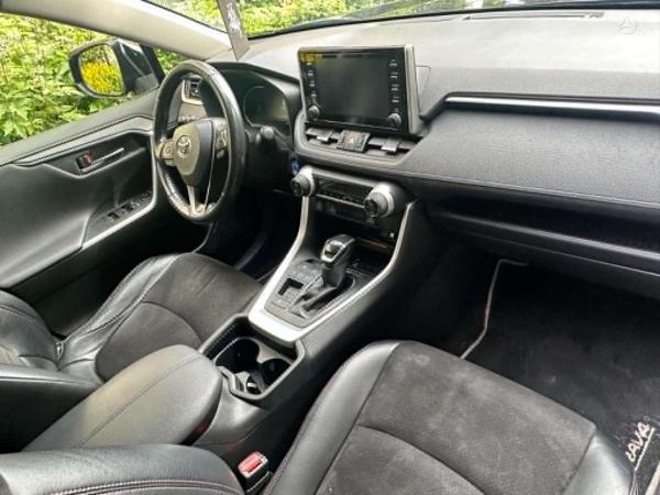 Zils Toyota RAV4 2020 Viļņa, ar dzinēja tilpumu 2.49 L un nobraukumu 170 tūkst. km par 23500 €, foto 2 vietnē AUTOMOTO.COM.LV