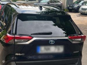Zils Toyota RAV4 2020 Viļņa, ar dzinēja tilpumu 2.49 L un nobraukumu 170 tūkst. km par 23500 €, foto 3 vietnē AUTOMOTO.COM.LV