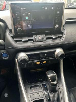 Zils Toyota RAV4 2020 Viļņa, ar dzinēja tilpumu 2.49 L un nobraukumu 170 tūkst. km par 23500 €, foto 7 vietnē AUTOMOTO.COM.LV