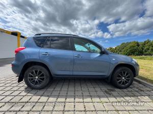 Zils Toyota RAV4 2009 Tallina, ar dzinēja tilpumu 2.00 L un nobraukumu 245 tūkst. km par 5400 €, foto 3 vietnē AUTOMOTO.COM.LV
