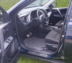 Синий Тойота РАВ 4 2018 в Таллин, объемом двигателя 2.50 л и пробегом 150 тыс. км за 17900 €, фото 8 на AUTOMOTO.COM.LV