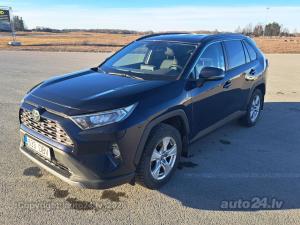 Zils Toyota RAV4 2019 Tallina, ar dzinēja tilpumu 2.00 L un nobraukumu 181 tūkst. km par 19500 €, foto 9 vietnē AUTOMOTO.COM.LV