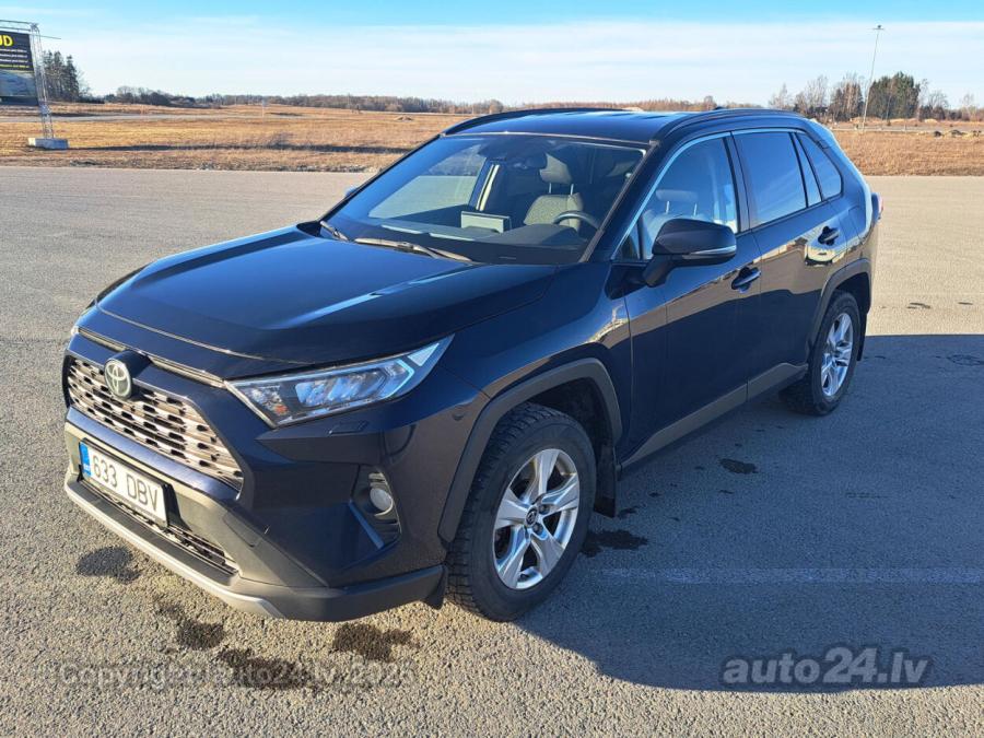 Zils Toyota RAV4 2019 Tallina, ar dzinēja tilpumu 2.00 L un nobraukumu 181 tūkst. km par 19500 €, foto 9 vietnē AUTOMOTO.COM.LV