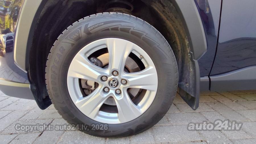 Синий Тойота РАВ 4 2019 в Таллин, объемом двигателя 1.99 л и пробегом 83 тыс. км за 21995 €, фото 16 на AUTOMOTO.COM.LV