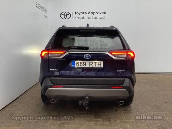 Zils Toyota RAV4 2020 Tallina, ar dzinēja tilpumu 2.49 L un nobraukumu 93 tūkst. km par 26995 €, foto 4 vietnē AUTOMOTO.COM.LV
