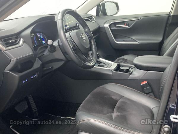 Zils Toyota RAV4 2020 Tallina, ar dzinēja tilpumu 2.49 L un nobraukumu 93 tūkst. km par 26995 €, foto 11 vietnē AUTOMOTO.COM.LV