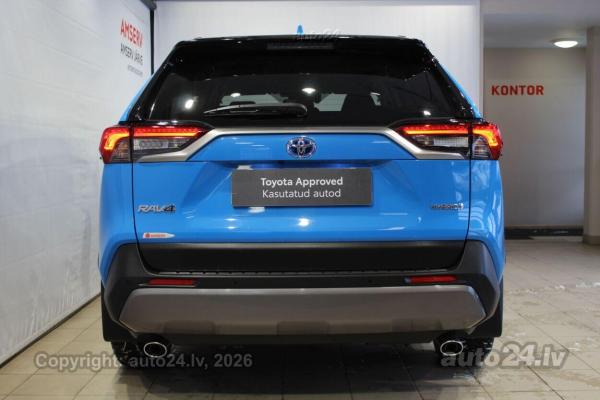 Zils Toyota RAV4 2020 Tallina, ar dzinēja tilpumu 2.50 L un nobraukumu 53 tūkst. km par 27490 €, foto 4 vietnē AUTOMOTO.COM.LV