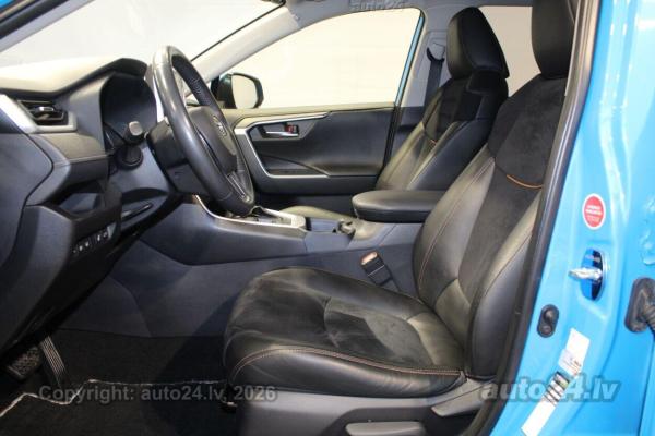 Zils Toyota RAV4 2020 Tallina, ar dzinēja tilpumu 2.50 L un nobraukumu 53 tūkst. km par 27490 €, foto 11 vietnē AUTOMOTO.COM.LV