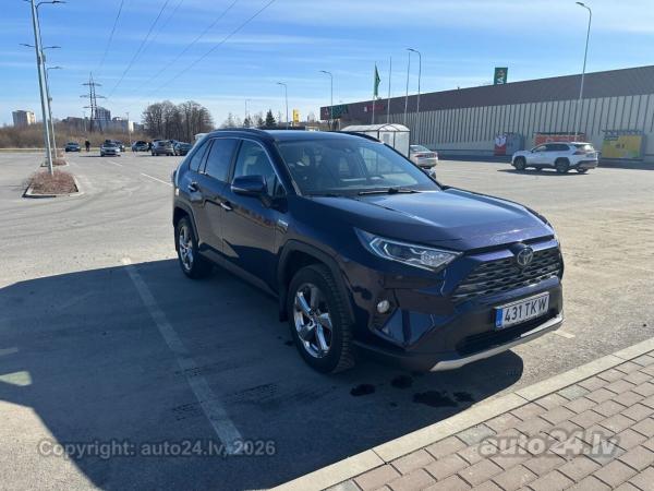 Zils Toyota RAV4 2020 Tallina, ar dzinēja tilpumu 2.50 L un nobraukumu 95 tūkst. km par 31500 €, foto 6 vietnē AUTOMOTO.COM.LV