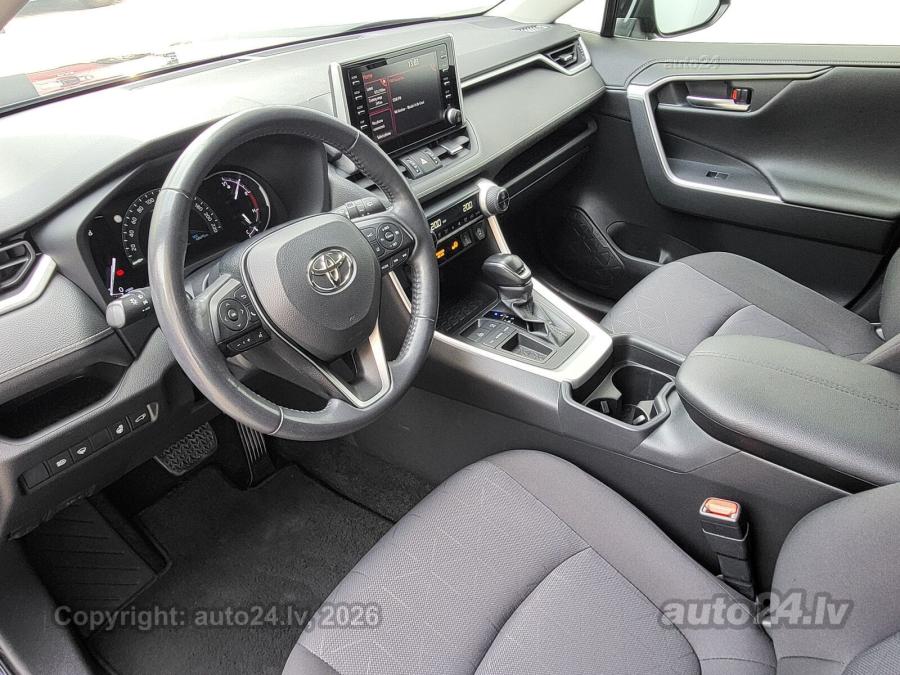 Zils Toyota RAV4 2020 Tallina, ar dzinēja tilpumu 1.99 L un nobraukumu 69 tūkst. km par 25995 €, foto 12 vietnē AUTOMOTO.COM.LV