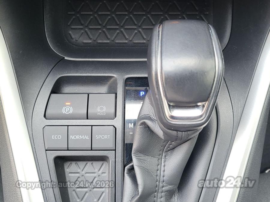 Zils Toyota RAV4 2020 Tallina, ar dzinēja tilpumu 1.99 L un nobraukumu 69 tūkst. km par 25995 €, foto 18 vietnē AUTOMOTO.COM.LV