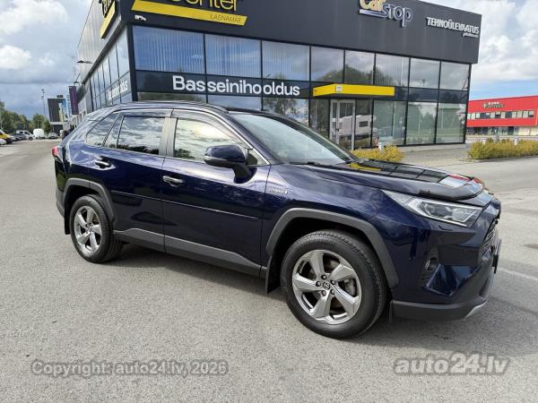 Blue Toyota RAV4 2020 in Tallinn, with an engine capacity of 2.50 L and mileage of 90 thousand km for 30500 €, photo 4 on AUTOMOTO.COM.LV