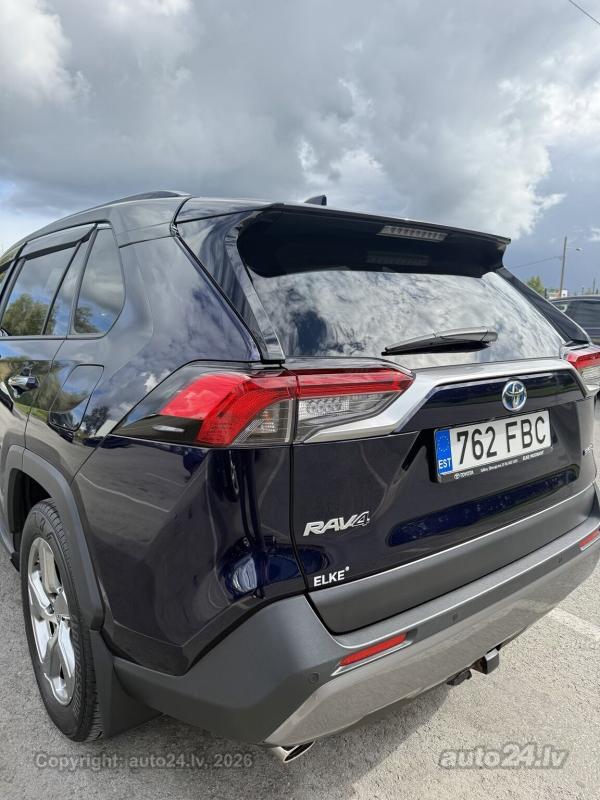 Blue Toyota RAV4 2020 in Tallinn, with an engine capacity of 2.50 L and mileage of 90 thousand km for 30500 €, photo 6 on AUTOMOTO.COM.LV