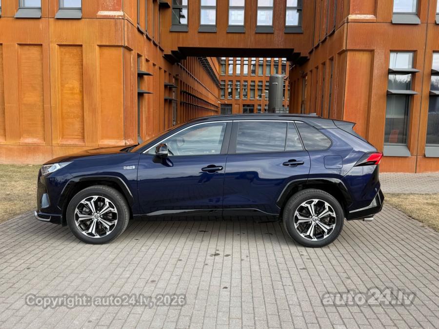 Zils Toyota RAV4 2022 Tartu, ar dzinēja tilpumu 2.50 L un nobraukumu 36 tūkst. km par 41000 €, foto 1 vietnē AUTOMOTO.COM.LV