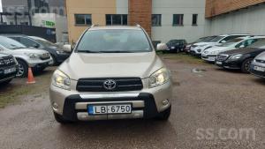 Brūns Toyota RAV4 2007 Daugavpils, ar dzinēja tilpumu 2.00 L un nobraukumu 0 tūkst. km par 5350 €, foto 3 vietnē AUTOMOTO.COM.LV