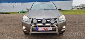 Brūns Toyota RAV4 2009 Daugavpils, ar dzinēja tilpumu 2.20 L un nobraukumu 263 tūkst. km par 7350 €, foto 8 vietnē AUTOMOTO.COM.LV