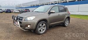 Brūns Toyota RAV4 2009 Daugavpils, ar dzinēja tilpumu 2.20 L un nobraukumu 263 tūkst. km par 7350 €, foto  vietnē AUTOMOTO.COM.LV