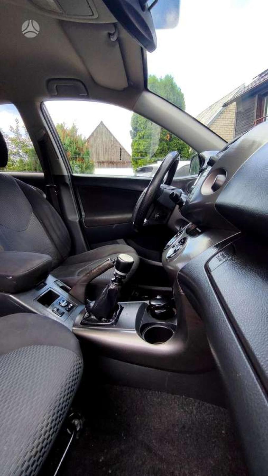 Brūns Toyota RAV4 2009 Šilalė, ar dzinēja tilpumu 2.23 L un nobraukumu 271 tūkst. km par 6700 €, foto 9 vietnē AUTOMOTO.COM.LV