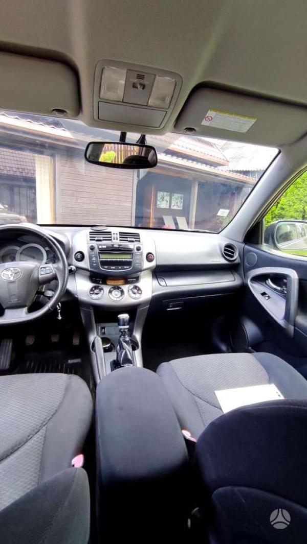 Brūns Toyota RAV4 2009 Šilalė, ar dzinēja tilpumu 2.23 L un nobraukumu 271 tūkst. km par 6700 €, foto 10 vietnē AUTOMOTO.COM.LV