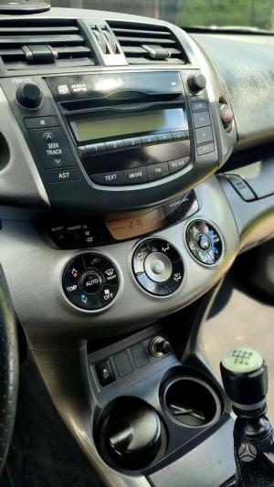 Brūns Toyota RAV4 2009 Šilalė, ar dzinēja tilpumu 2.23 L un nobraukumu 271 tūkst. km par 6700 €, foto 15 vietnē AUTOMOTO.COM.LV