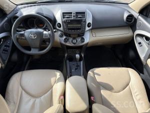 Brūns Toyota RAV4 2009 Daugavpils, ar dzinēja tilpumu 2.20 L un nobraukumu 263 tūkst. km par 6950 €, foto 10 vietnē AUTOMOTO.COM.LV
