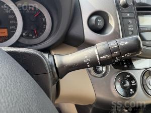 Brūns Toyota RAV4 2009 Daugavpils, ar dzinēja tilpumu 2.20 L un nobraukumu 263 tūkst. km par 6950 €, foto 15 vietnē AUTOMOTO.COM.LV