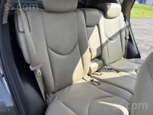 Brūns Toyota RAV4 2009 Daugavpils, ar dzinēja tilpumu 2.20 L un nobraukumu 263 tūkst. km par 6950 €, foto 23 vietnē AUTOMOTO.COM.LV