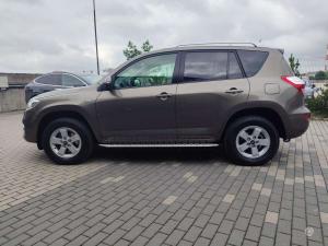Brūns Toyota RAV4 2010 Šauļi, ar dzinēja tilpumu 2.23 L un nobraukumu 175 tūkst. km par 7500 €, foto 6 vietnē AUTOMOTO.COM.LV