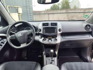 Brūns Toyota RAV4 2010 Šauļi, ar dzinēja tilpumu 2.23 L un nobraukumu 175 tūkst. km par 7500 €, foto 10 vietnē AUTOMOTO.COM.LV