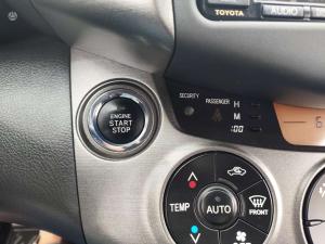 Brūns Toyota RAV4 2010 Šauļi, ar dzinēja tilpumu 2.23 L un nobraukumu 175 tūkst. km par 7500 €, foto 20 vietnē AUTOMOTO.COM.LV