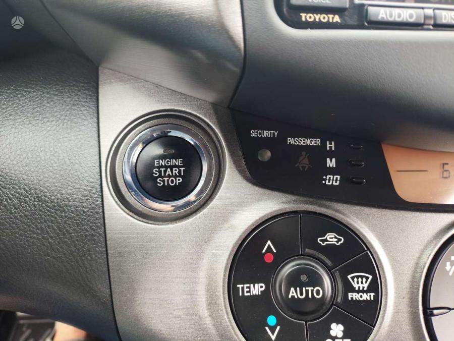 Brūns Toyota RAV4 2010 Šauļi, ar dzinēja tilpumu 2.23 L un nobraukumu 175 tūkst. km par 7500 €, foto 20 vietnē AUTOMOTO.COM.LV