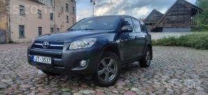 Brūns Toyota RAV4 2010 Kuldīga, ar dzinēja tilpumu 2.20 L un nobraukumu 301 tūkst. km par 4150 €, foto 4 vietnē AUTOMOTO.COM.LV