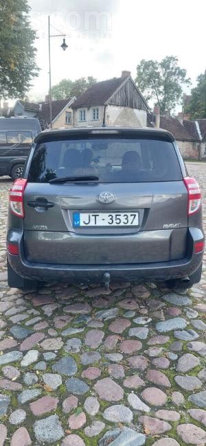 Brūns Toyota RAV4 2010 Kuldīga, ar dzinēja tilpumu 2.20 L un nobraukumu 301 tūkst. km par 4150 €, foto 6 vietnē AUTOMOTO.COM.LV