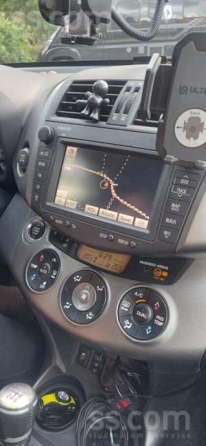 Brūns Toyota RAV4 2010 Kuldīga, ar dzinēja tilpumu 2.20 L un nobraukumu 301 tūkst. km par 4150 €, foto 9 vietnē AUTOMOTO.COM.LV