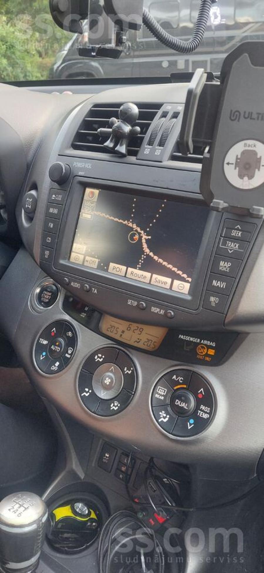 Brūns Toyota RAV4 2010 Kuldīga, ar dzinēja tilpumu 2.20 L un nobraukumu 301 tūkst. km par 4150 €, foto 9 vietnē AUTOMOTO.COM.LV