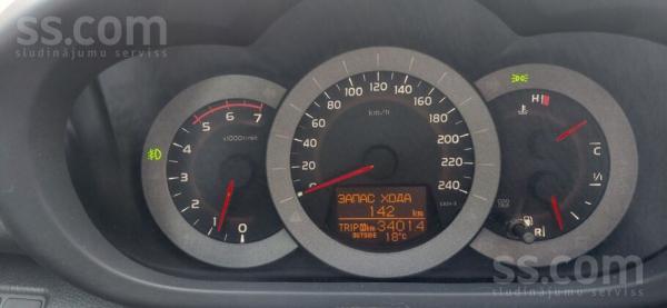 Brūns Toyota RAV4 2010 Kuldīga, ar dzinēja tilpumu 2.20 L un nobraukumu 301 tūkst. km par 4150 €, foto 9 vietnē AUTOMOTO.COM.LV