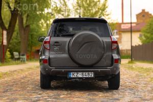 Brown Toyota RAV4 2011 in Jelgava, with an engine capacity of 2.20 L and mileage of 0 thousand km for 6490 €, photo 6 on AUTOMOTO.COM.LV