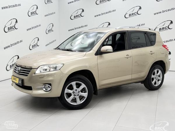 Brown Toyota RAV4 2011 in Avizieniai, with an engine capacity of 2.00 L and mileage of 231 thousand km for 6900 €, photo 1 on AUTOMOTO.COM.LV