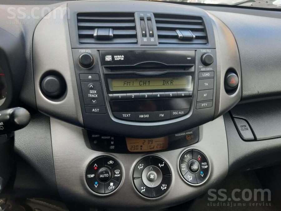 Brūns Toyota RAV4 2011 Daugavpils, ar dzinēja tilpumu 2.20 L un nobraukumu 0 tūkst. km par 7950 €, foto 15 vietnē AUTOMOTO.COM.LV
