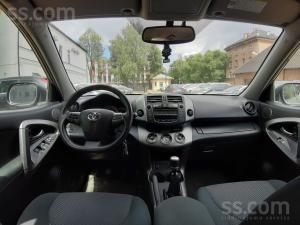 Brūns Toyota RAV4 2011 Daugavpils, ar dzinēja tilpumu 2.20 L un nobraukumu 0 tūkst. km par 7950 €, foto 22 vietnē AUTOMOTO.COM.LV