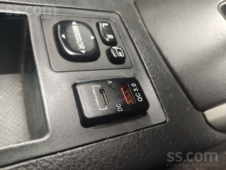 Brūns Toyota RAV4 2011 Liepāja, ar dzinēja tilpumu 2.20 L un nobraukumu 225 tūkst. km par 6650 €, foto 10 vietnē AUTOMOTO.COM.LV