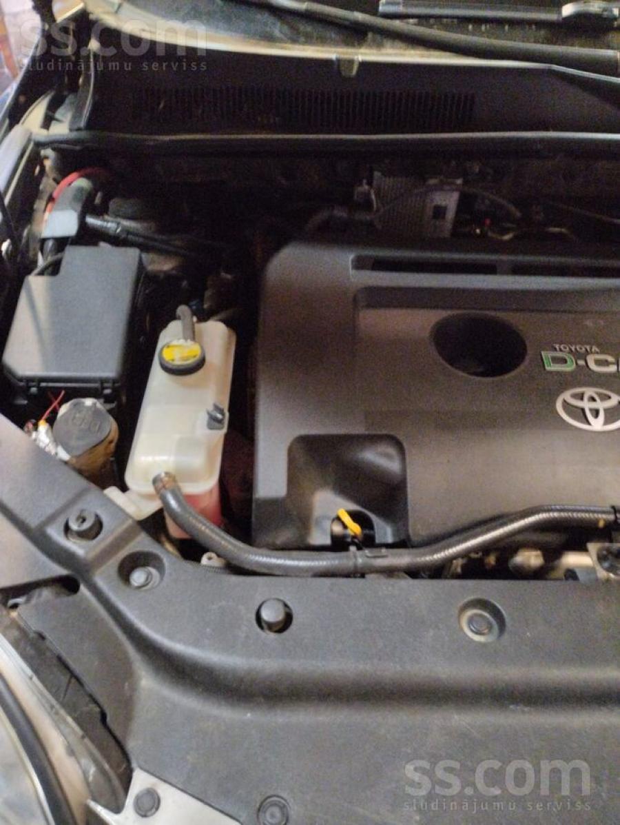 Brūns Toyota RAV4 2011 Liepāja, ar dzinēja tilpumu 2.20 L un nobraukumu 225 tūkst. km par 6650 €, foto 14 vietnē AUTOMOTO.COM.LV