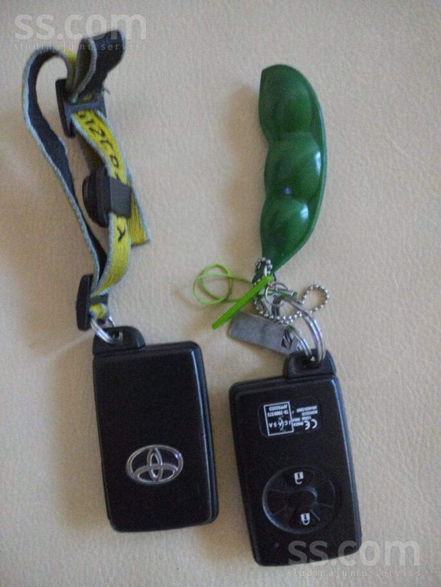 Brūns Toyota RAV4 2011 Liepāja, ar dzinēja tilpumu 2.20 L un nobraukumu 225 tūkst. km par 6650 €, foto 17 vietnē AUTOMOTO.COM.LV