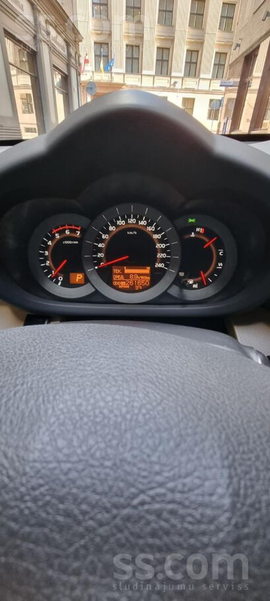 Brūns Toyota RAV4 2011 Rīga, ar dzinēja tilpumu 2.20 L un nobraukumu 262 tūkst. km par 7250 €, foto 11 vietnē AUTOMOTO.COM.LV