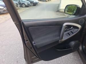 Brūns Toyota RAV4 2011 Utena, ar dzinēja tilpumu 2.23 L un nobraukumu 251 tūkst. km par 7500 €, foto 7 vietnē AUTOMOTO.COM.LV