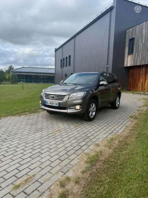 Brūns Toyota RAV4 2011 Tauragė, ar dzinēja tilpumu 2.20 L un nobraukumu 206 tūkst. km par 7500 €, foto 4 vietnē AUTOMOTO.COM.LV
